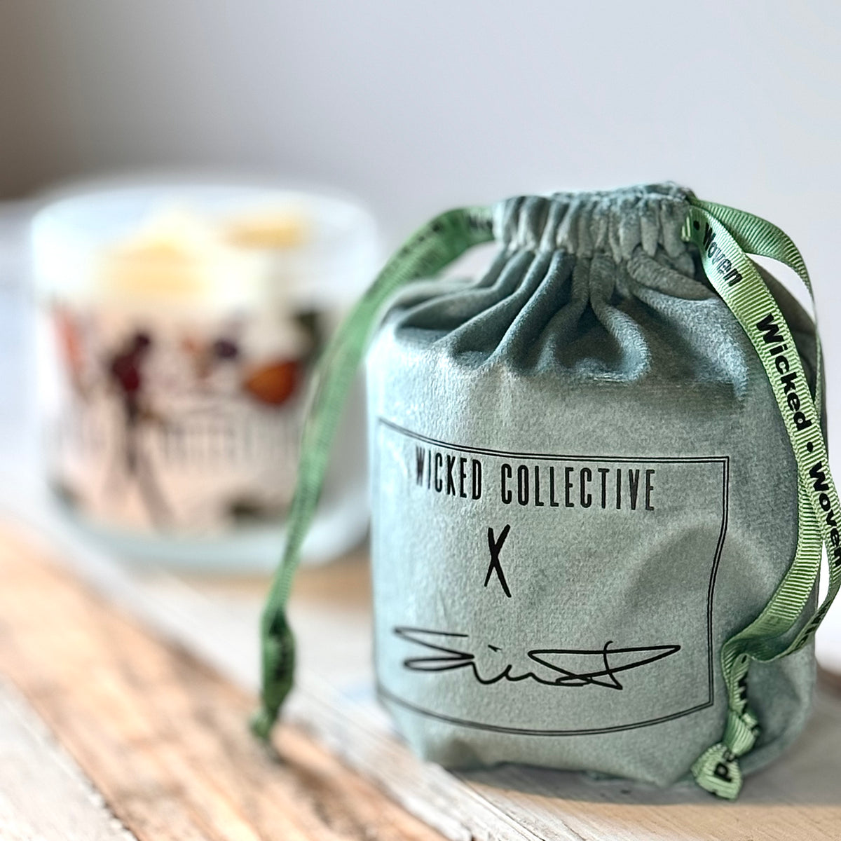 Evin Pfaff soy candle – Wicked ∙ Woven